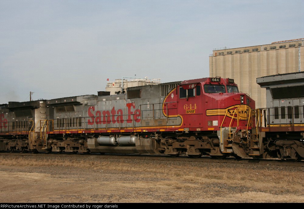 BNSF 644